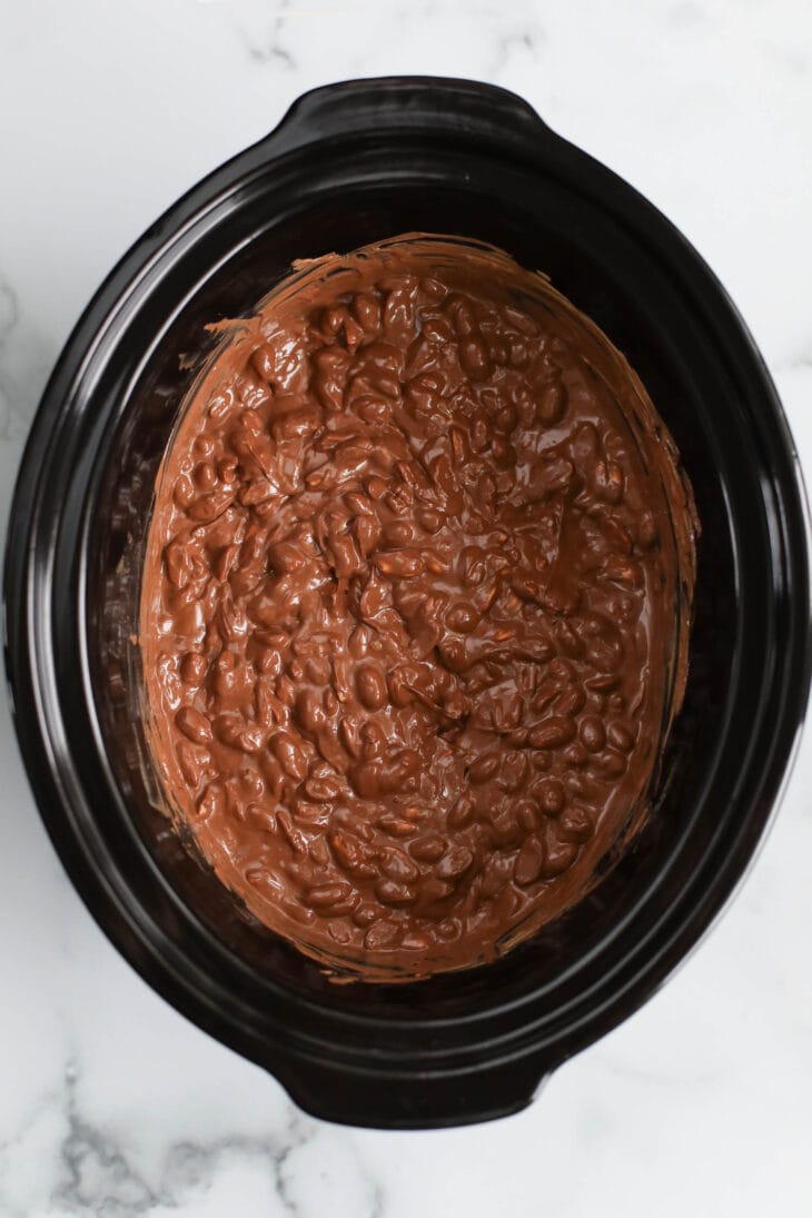 Crockpot Peanut Butter Clusters (Only 5 Ingredients)